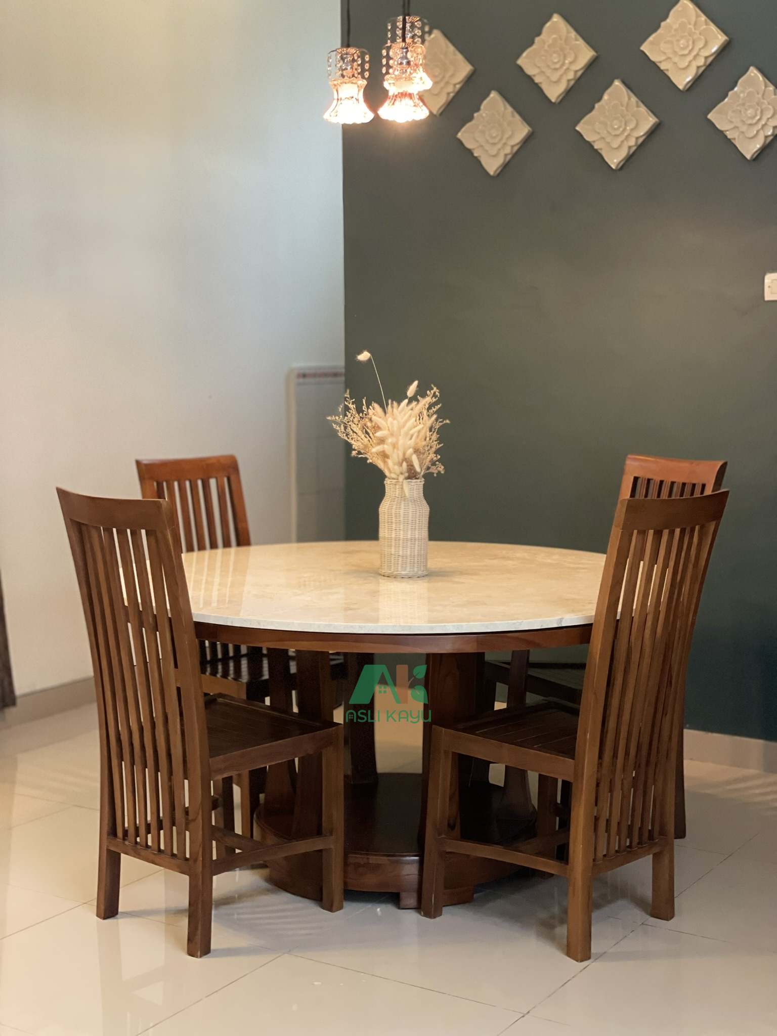 7 Jenis Furniture Kayu yang Wajib Dimiliki di Setiap Rumah - Asli Kayu